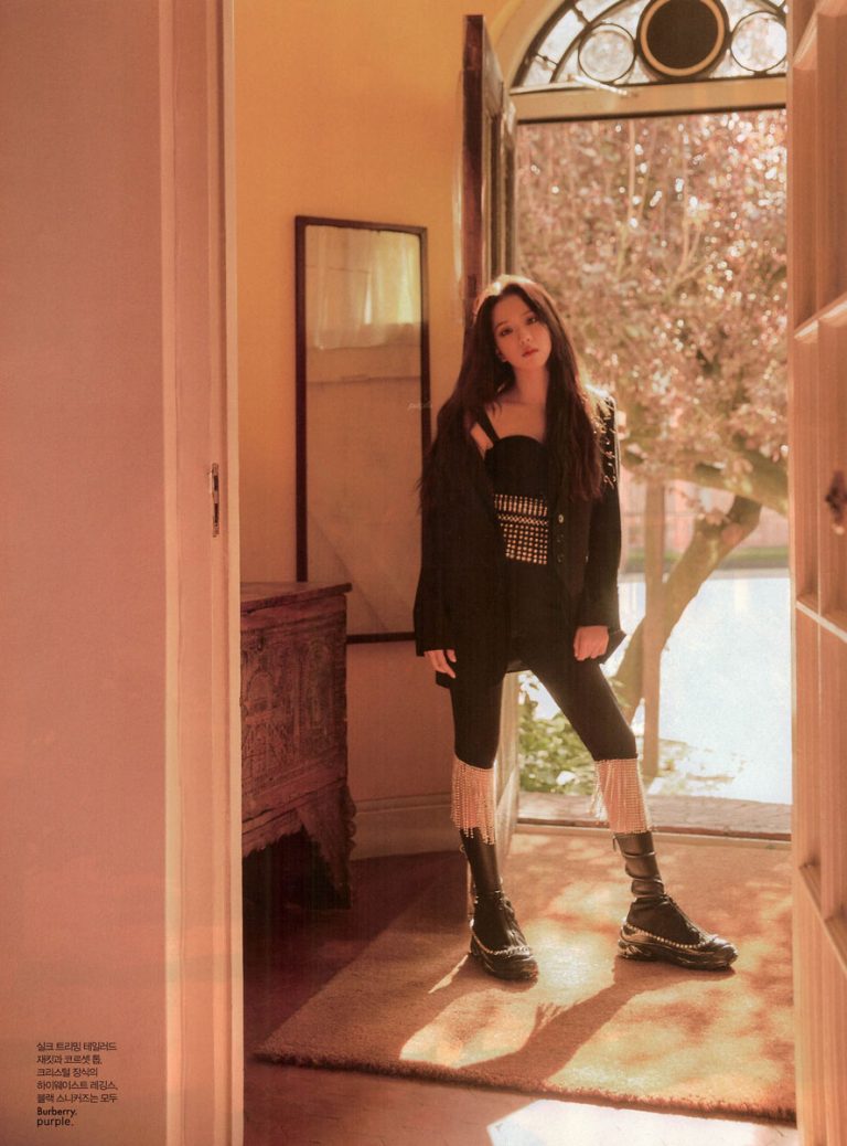 Jisoo BLACKPINK Stars ELLE KOREA Magazine December 2019 Issue